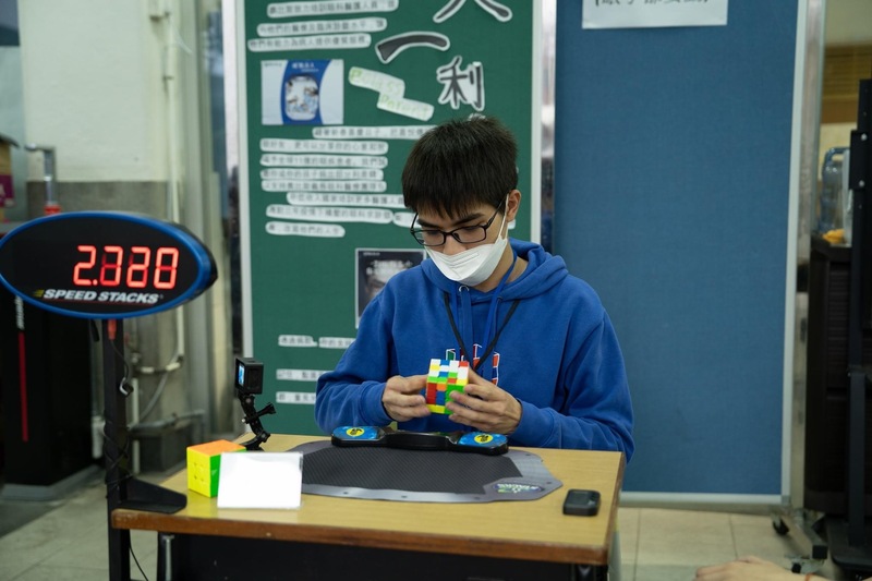 Andy Mok Man Cheuk (莫文卓) | World Cube Association